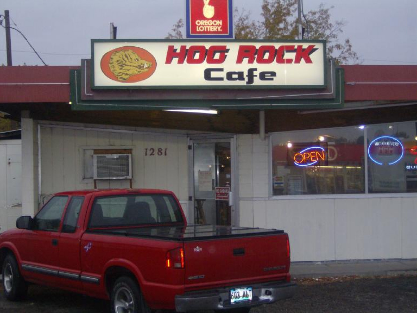 Lit Signs | TNT Signs